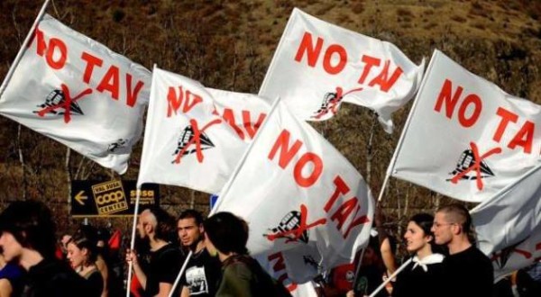 [DallaRete] Ancora oggi, si parte e si torna insieme. Denunce a Milano ...