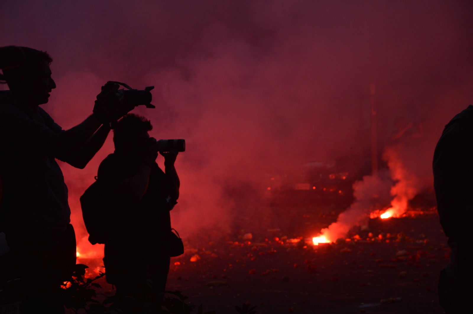 Defend Rojava - Una seconda gallery dei 10.000 in piazza ieri a Milano - MilanoInMovimento